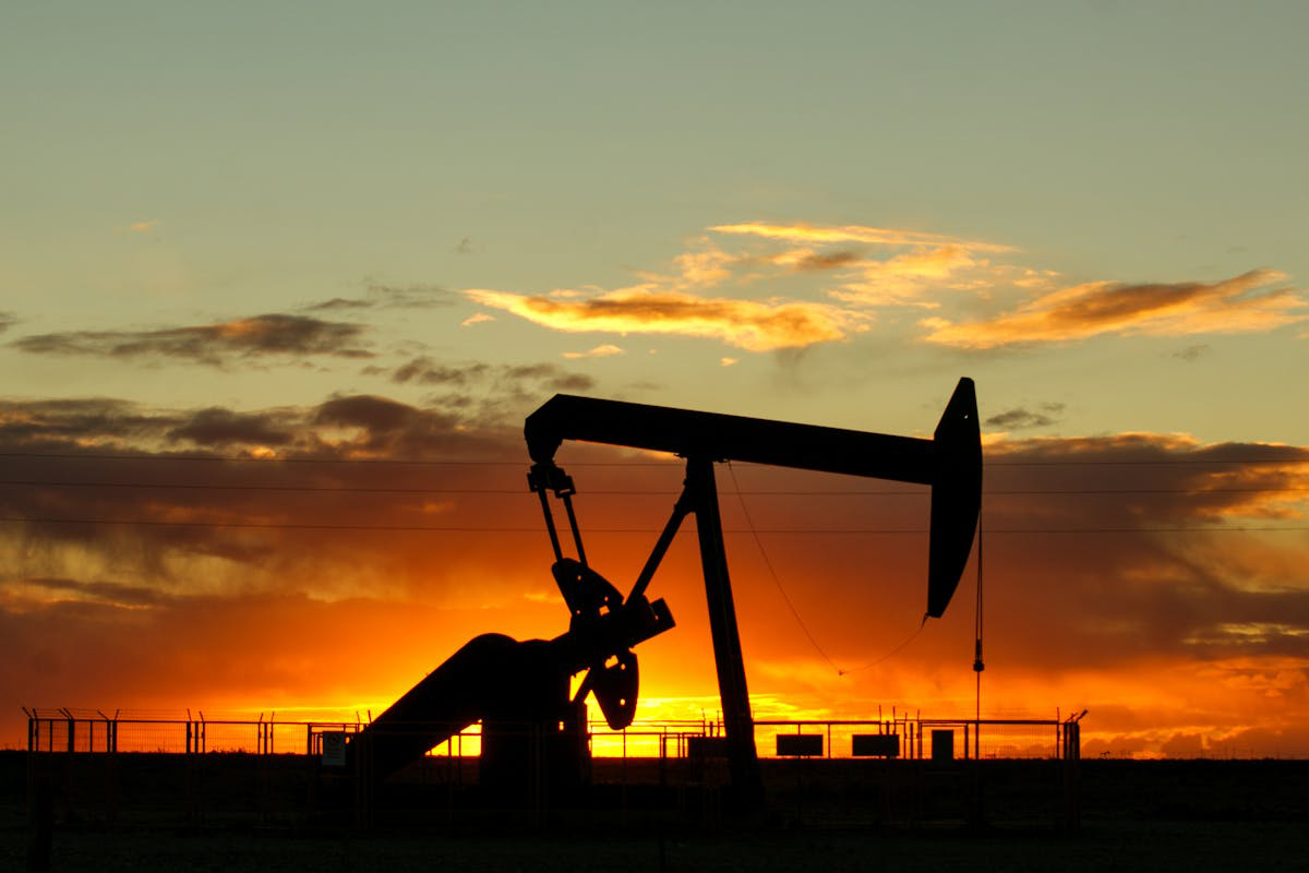 Security Risk Management Strategies for Oil & Gas in an Era of Economic ...